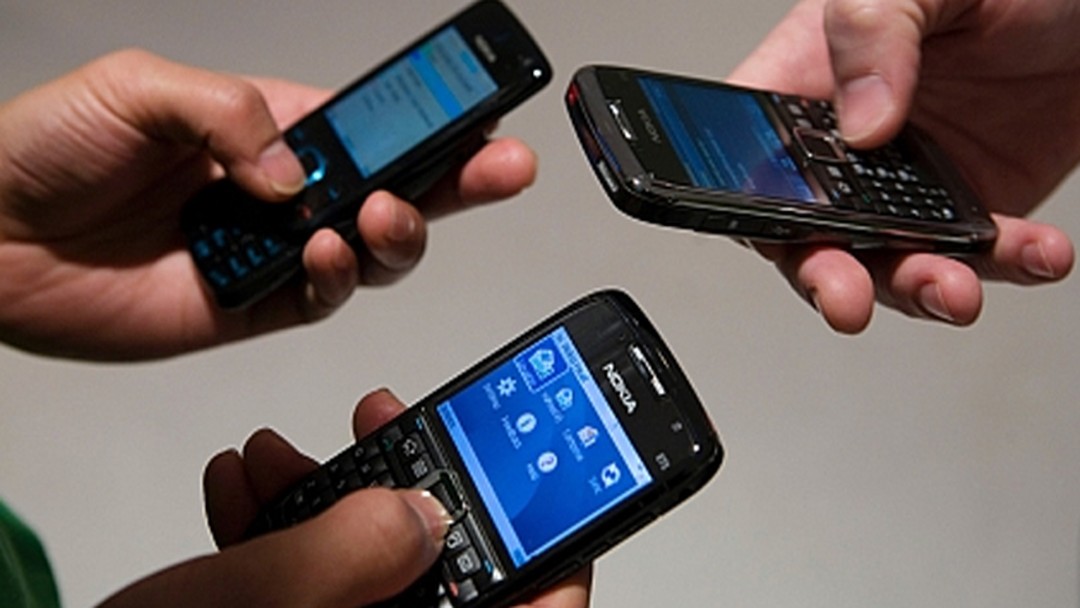 Cuatro de cada cinco teléfonos vendidos en la Argentina usan ...