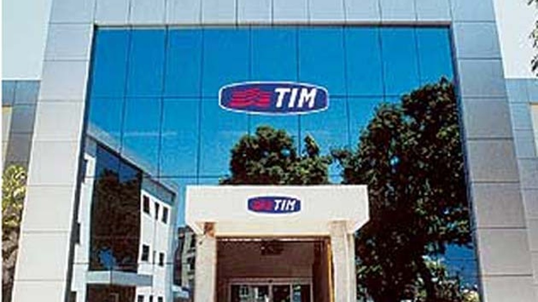 Telecom Italia complica la posible venta de TIM Brasil