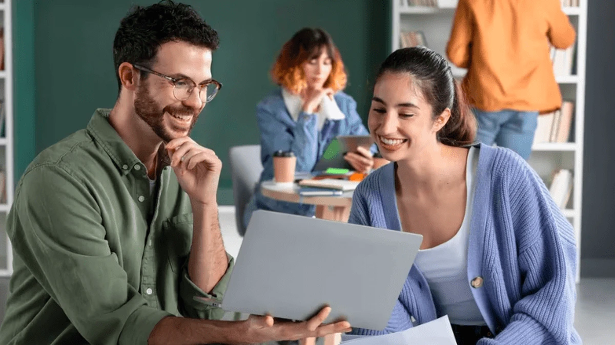 Una empresa de Canadá busca empleados y paga hasta 70 mil dólares al año