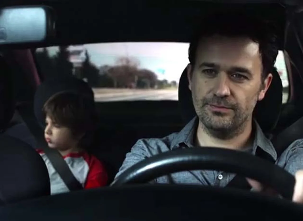 En la recta final, la campaña se renueva con un tono más optimista