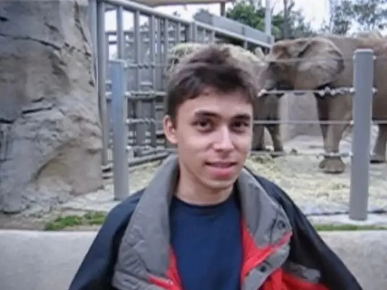 Así vive hoy Jawed Karim, el cofundador de YouTube, 20 años después del primer video viral