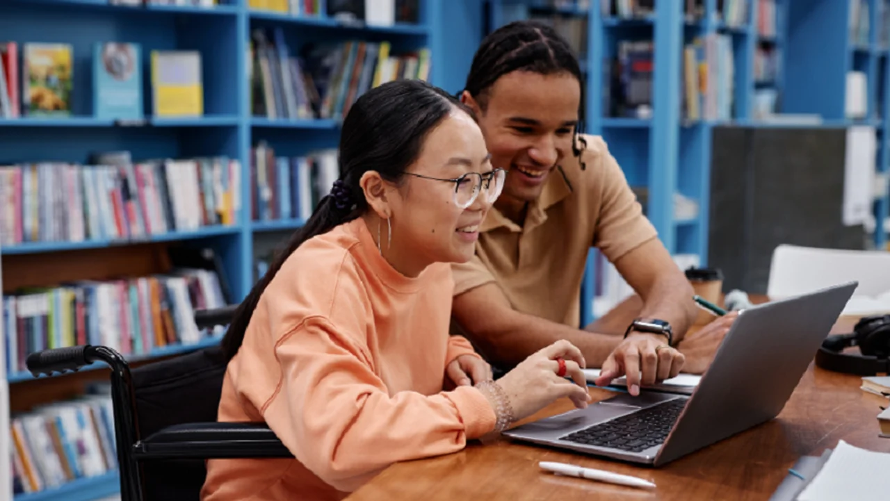 IBM capacitará a 2 millones en inteligencia artificial