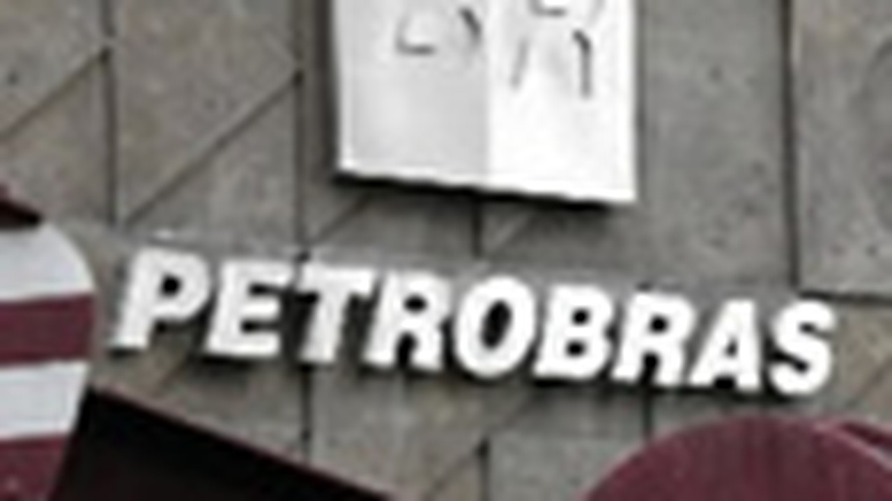 Petrobras descubre otro gran yacimiento de crudo