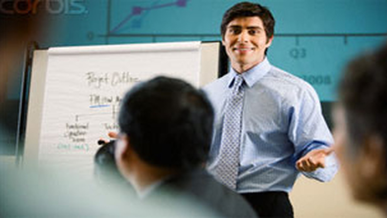 Cómo destacarse en la compañí­a y no perder el empleo