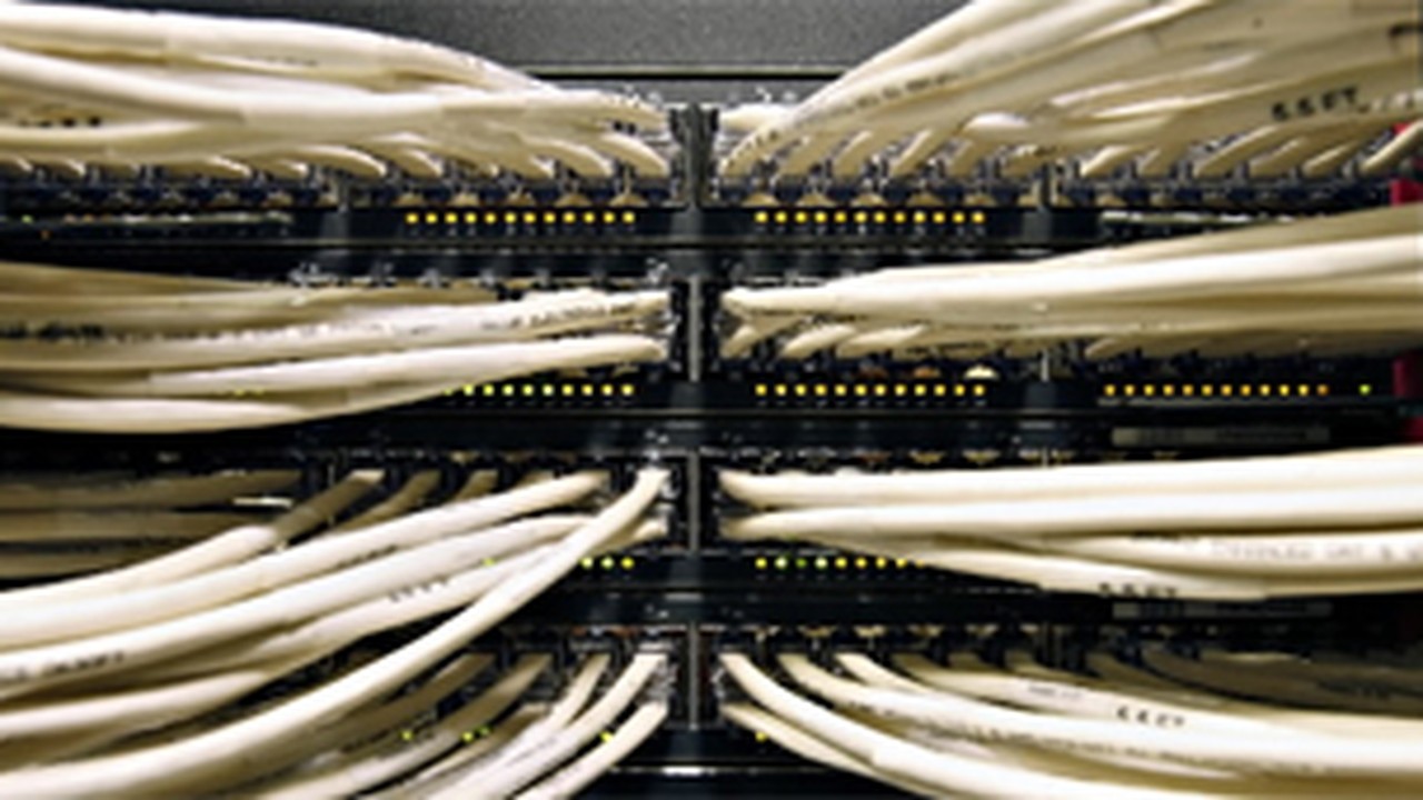 Multicanal y CableVisión construyen una red alternativa a las telefónicas