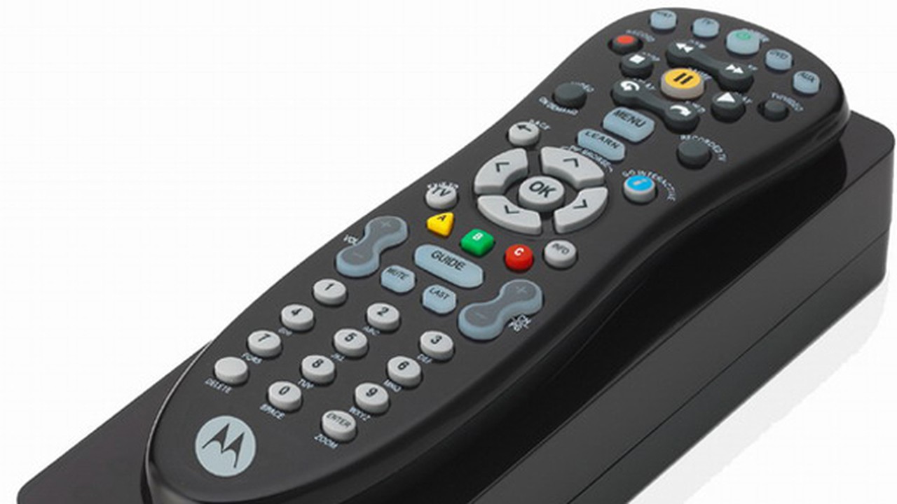 Motorola lanza un control remoto recargable