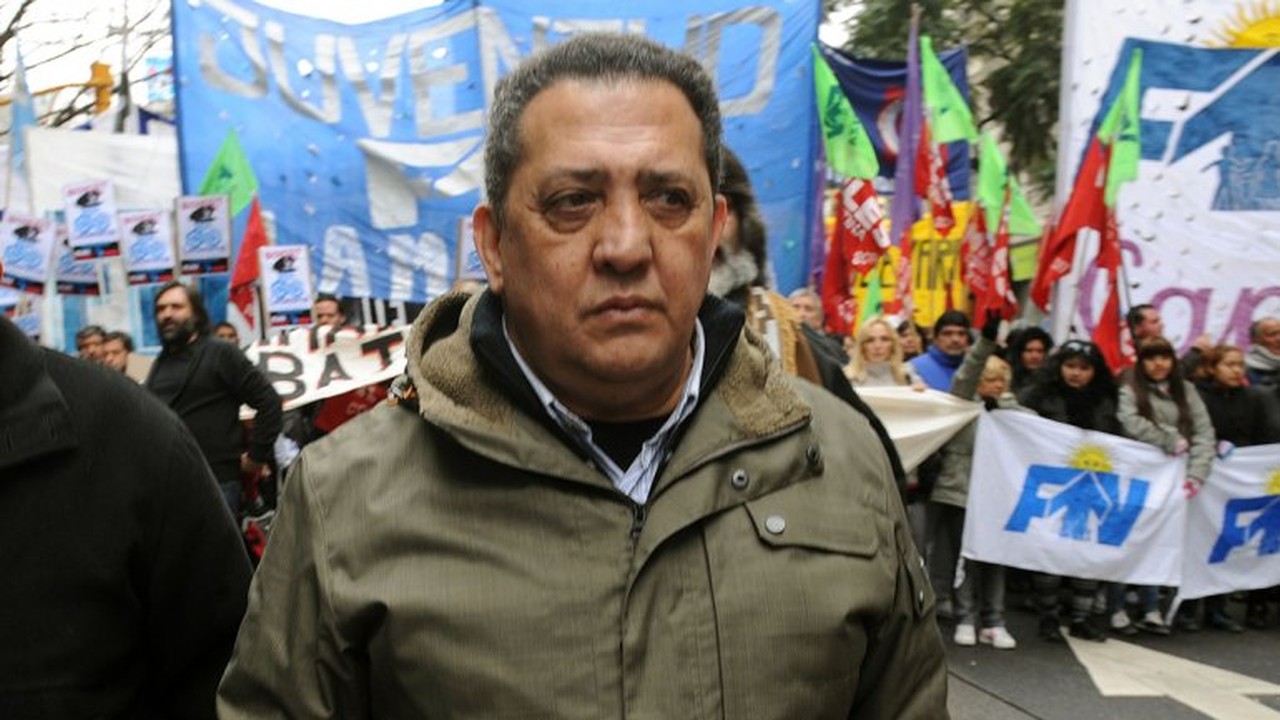 Luis D'Elí­a pidió quitar la concesión a Edenor y Edesur "sin ...