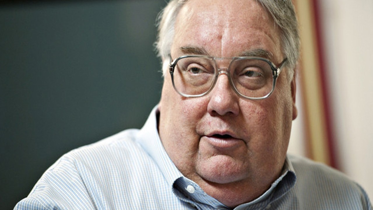 Howard quiere ser más que el hijo de Warren Buffett