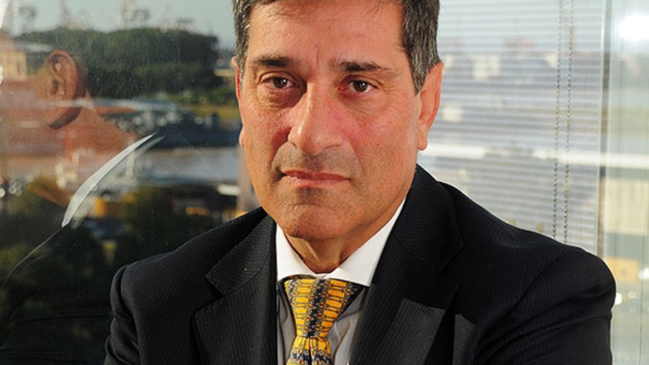 Alberto Schuster: "Una devaluación brusca es efí­mera"