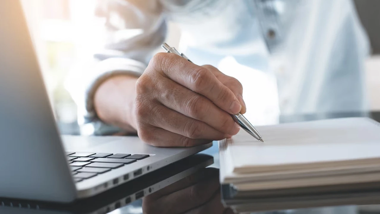 Ganancias: la AFIP informó las escalas y deducciones para el 2024