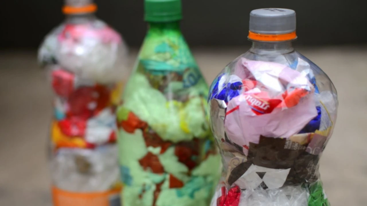 DIA se une a Unilever para recolectar plásticos de un solo uso