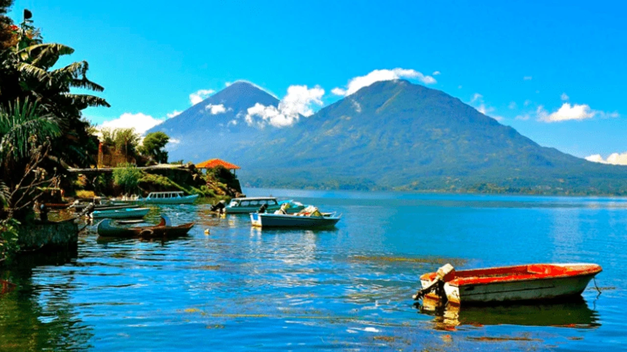 Por qué el calentamiento global modifica el color del agua de los lagos