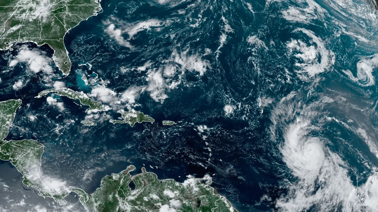 El huracán Lee podría convertirse en la primera tormenta de categoría 5