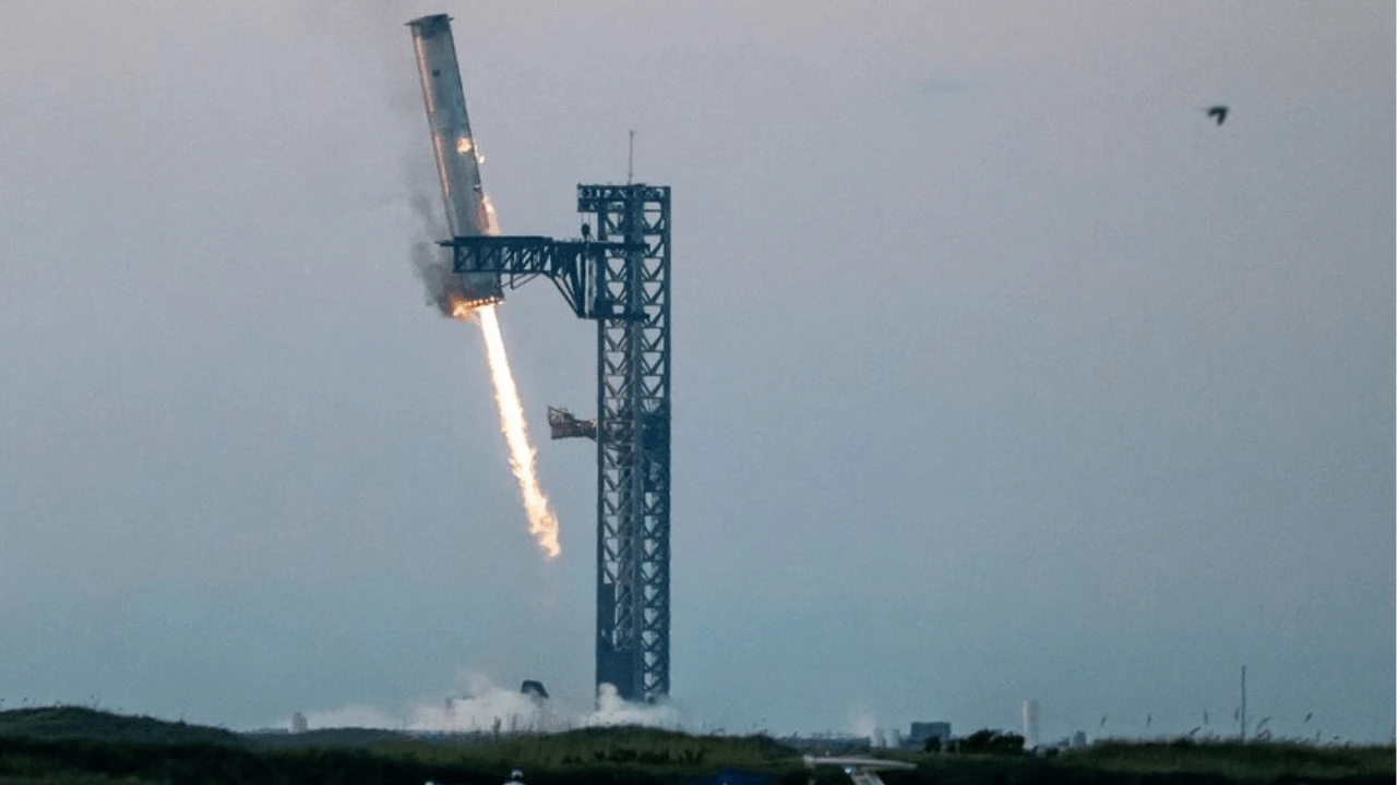 SpaceX marcó un "hito" en la ingeniería espacial con el megacohete Starship