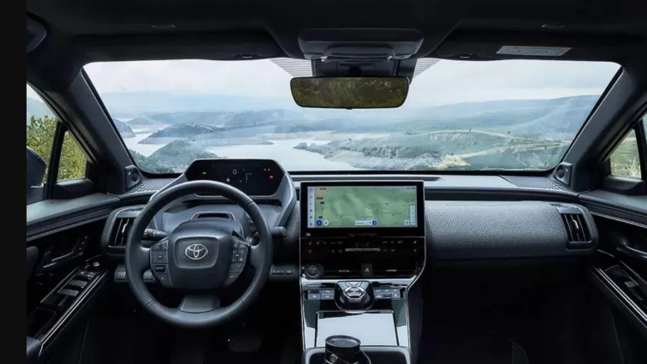 Toyota bZ4X, el SUV eléctrico que superó a Tesla en ventas en julio