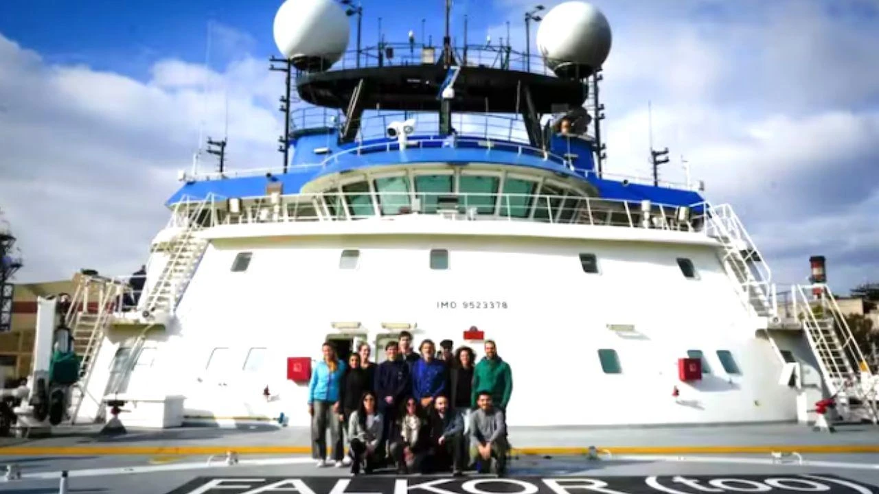 Quién es el dueño del barco que permite la exploración marina del Conicet