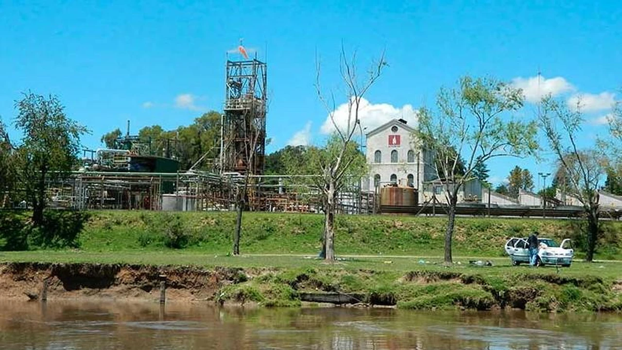 Contaminación del Río Paraná: piden llamar a indagatoria a directivos de Atanor