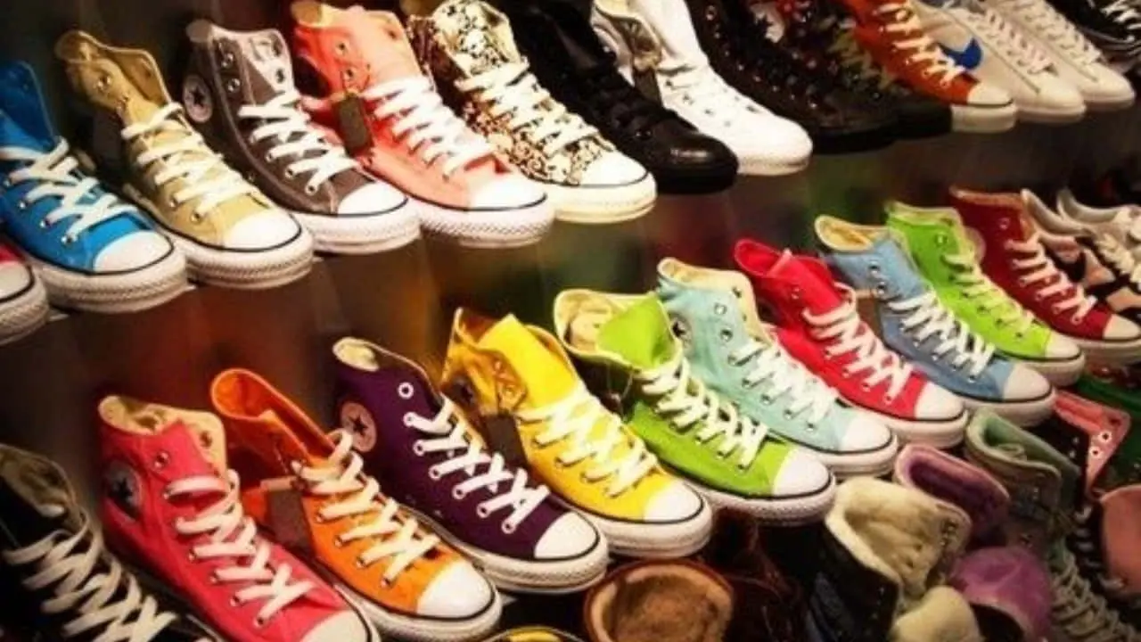 Outlets de Converse liquidan 2x1 en zapatillas e indumentaria: dónde ...