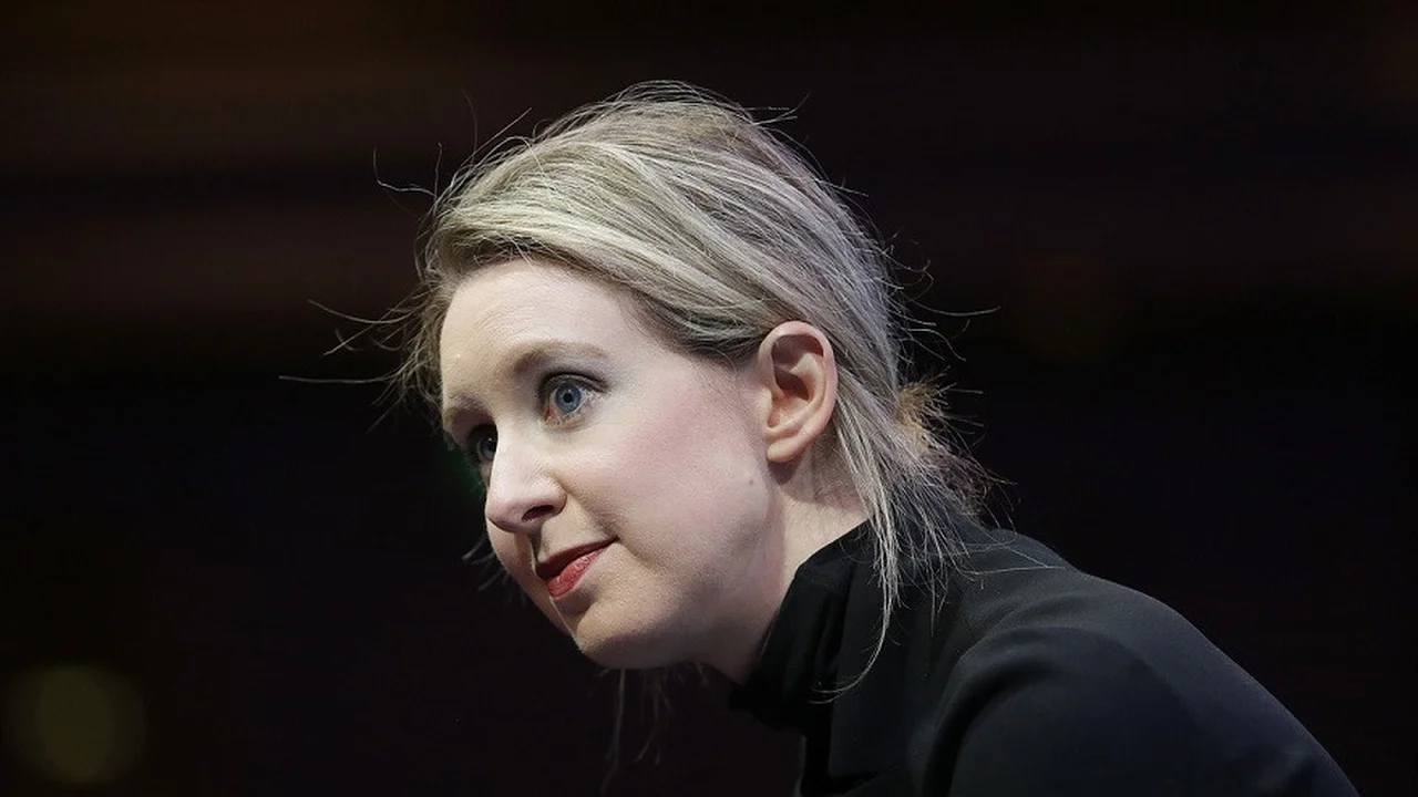 Elizabeth Holmes ingresa a prisión por una condena de 11 años