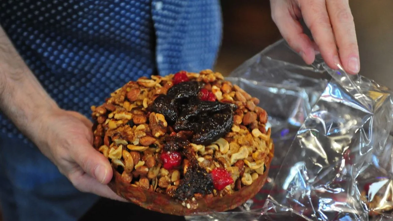 Cuánto cuesta el pan dulce argentino por que hacen fila de tres cuadras