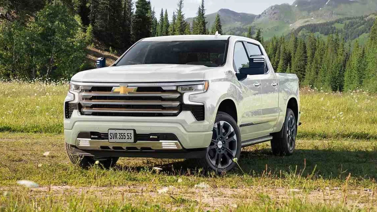 Ya se vende la camioneta Chevrolet Silverado y es más barata que Ford ...