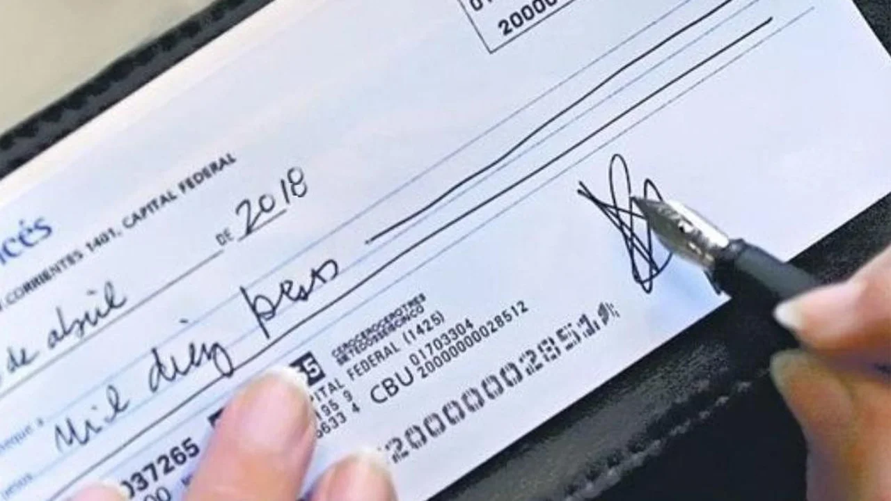 Cómo será el cheque electrónico que comenzará a funcionar en la Argentina