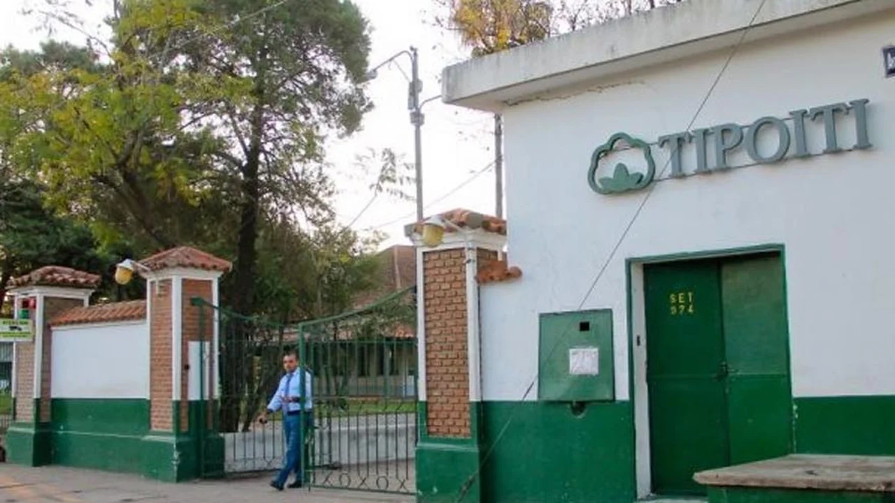 La textil Tipoití redujo un turno y hay suspensiones rotativas