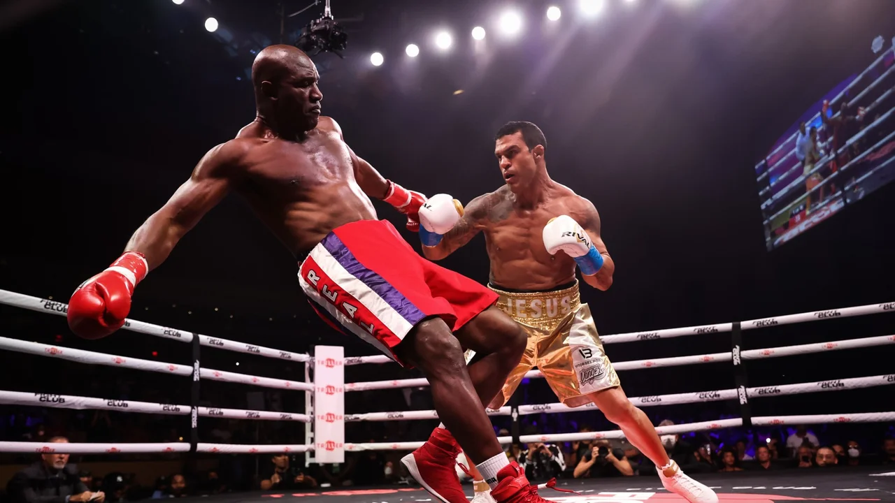 La rápida derrota del legendario boxeador Evander Holyfield