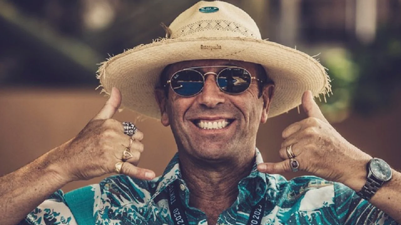 Creador de la marca Reef volvió a Argentina: así se gana la vida