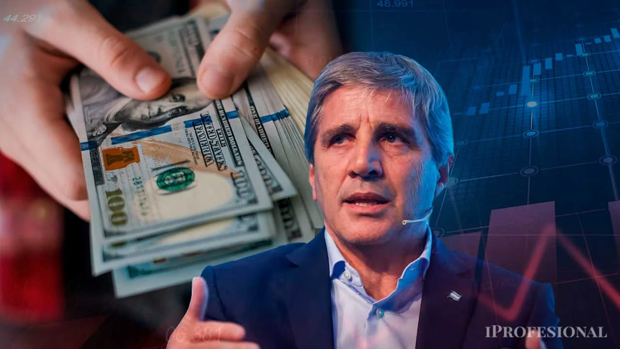 Qué chances de éxito tiene el audaz plan de Luis Caputo para captar dólares