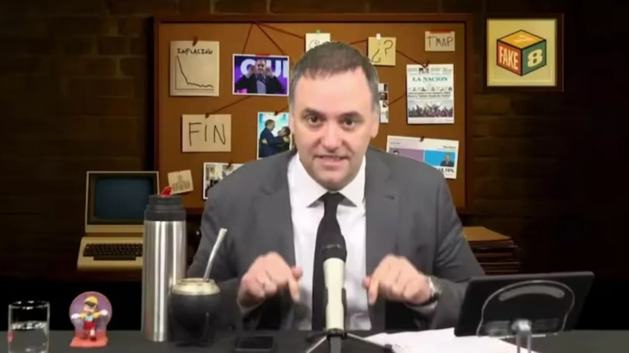 Fake-7-8: Manuel Adorni lanzó su polémico streaming en el que cuestiona ...