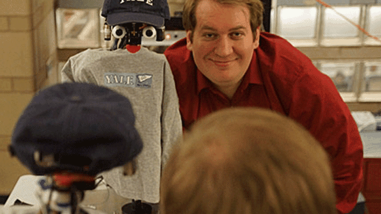 ¿Cómo es Nico, el robot que está aprendiendo a mirarse al espejo?