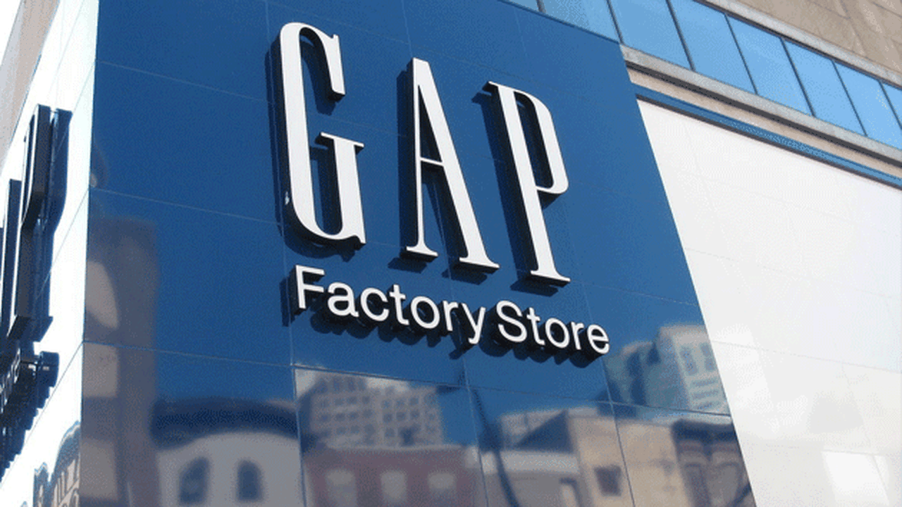 Gap ahora avanza sobre el mercado de prendas de lujo con compra de Intermix
