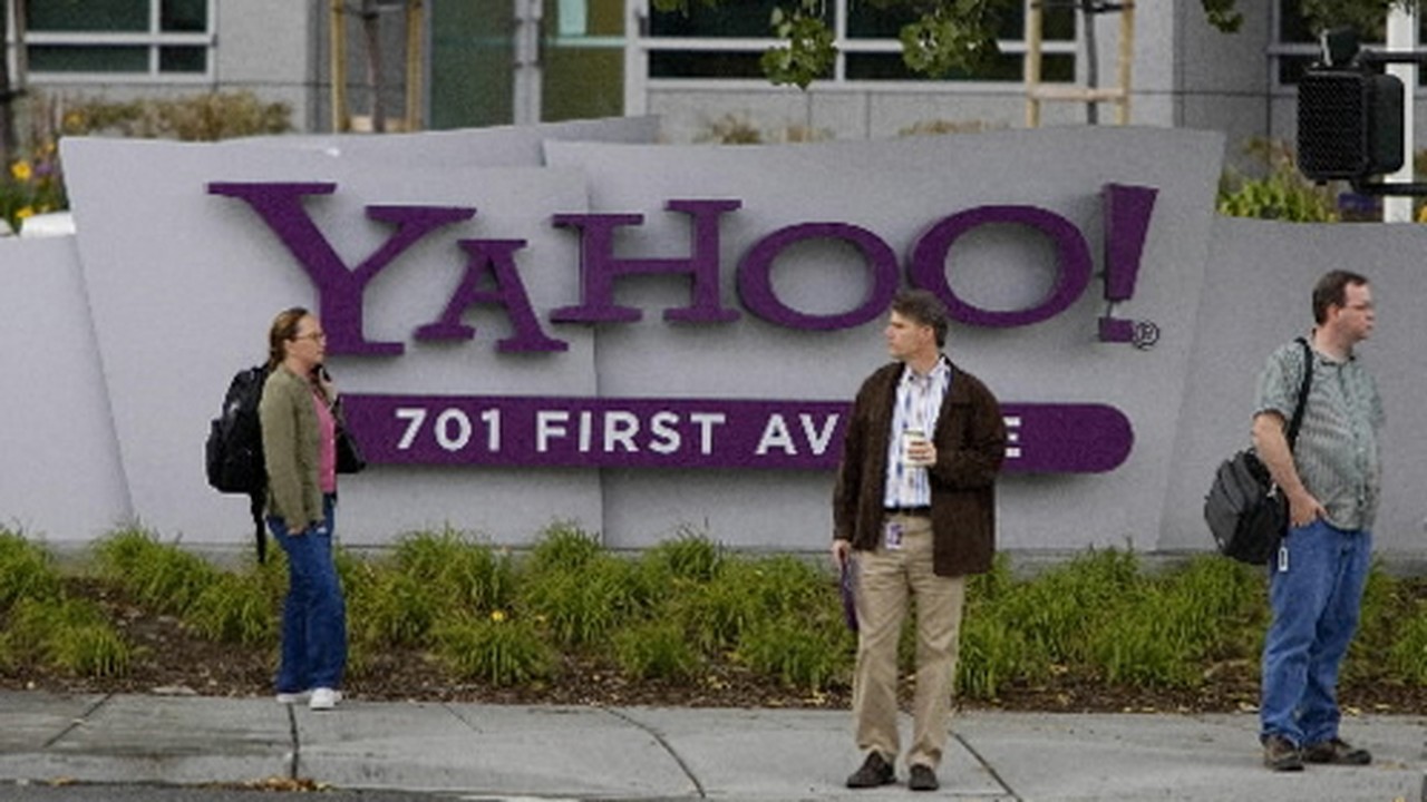 Yahoo posterga su reunión anual y nombra candidatos a su directorio