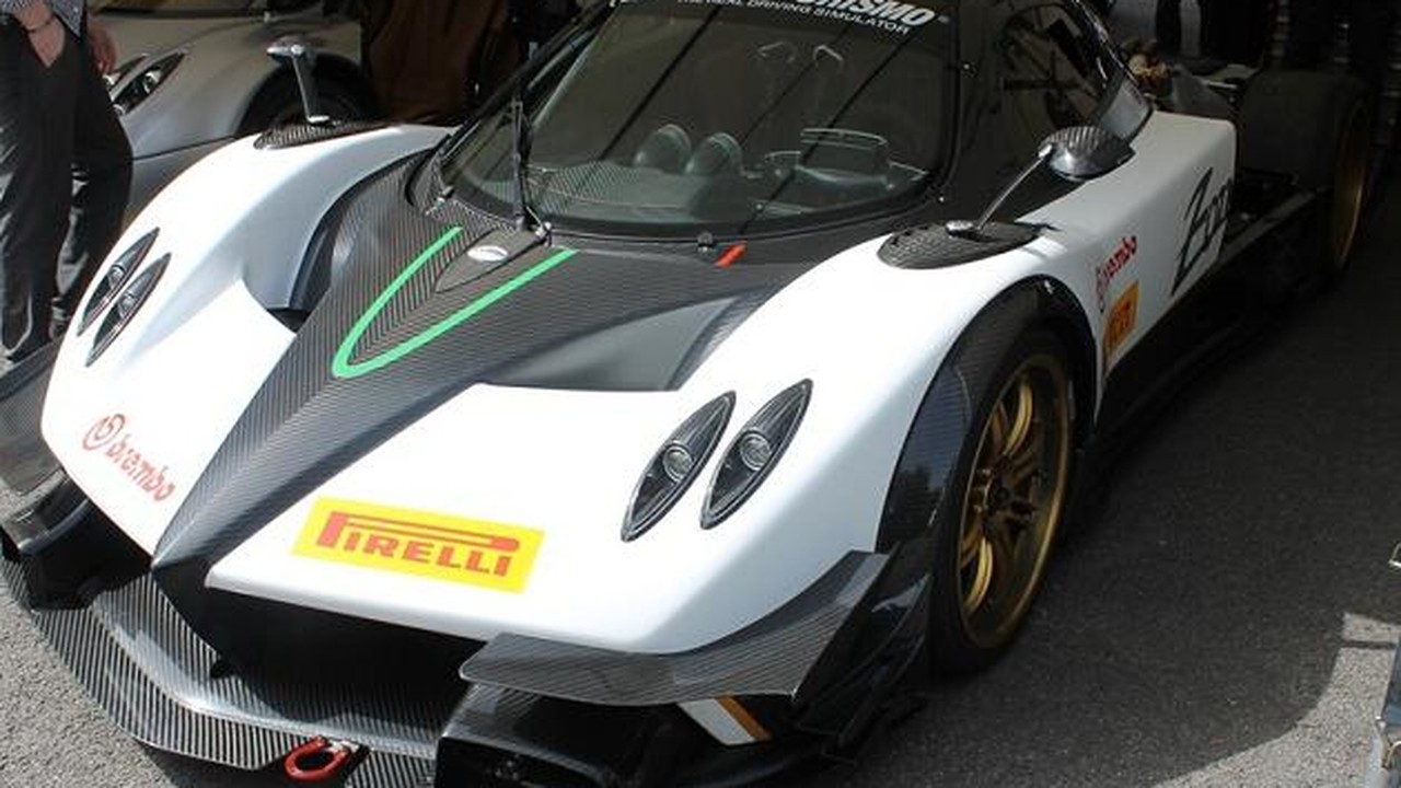 El argentino Horacio Pagani presentó el Zonda R Evolution