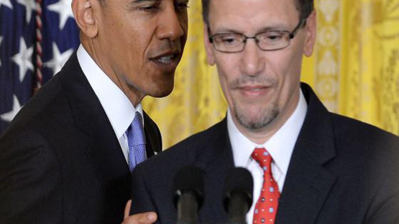 Barack Obama designa al primer hispano de su nuevo gabinete