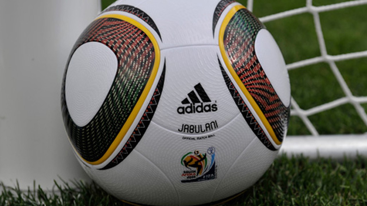 Adidas renueva su acuerdo de patrocinio con la FIFA hasta 2030
