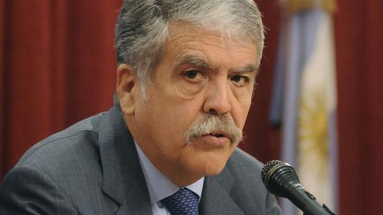 De Vido, tras los cortes: "En vez de hablar de cambiar la hora, Macri ...