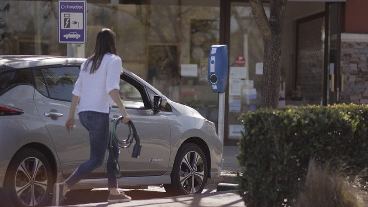 ChargeBox Net inauguró un corredor carga para ir a la Costa