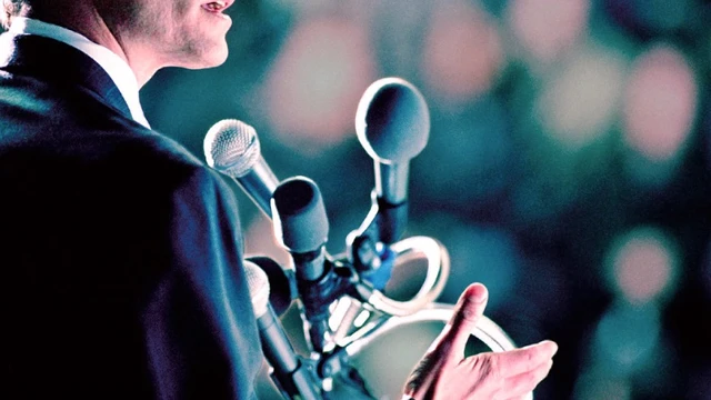 21 frases inspiradoras sobre oratoria y hablar en público