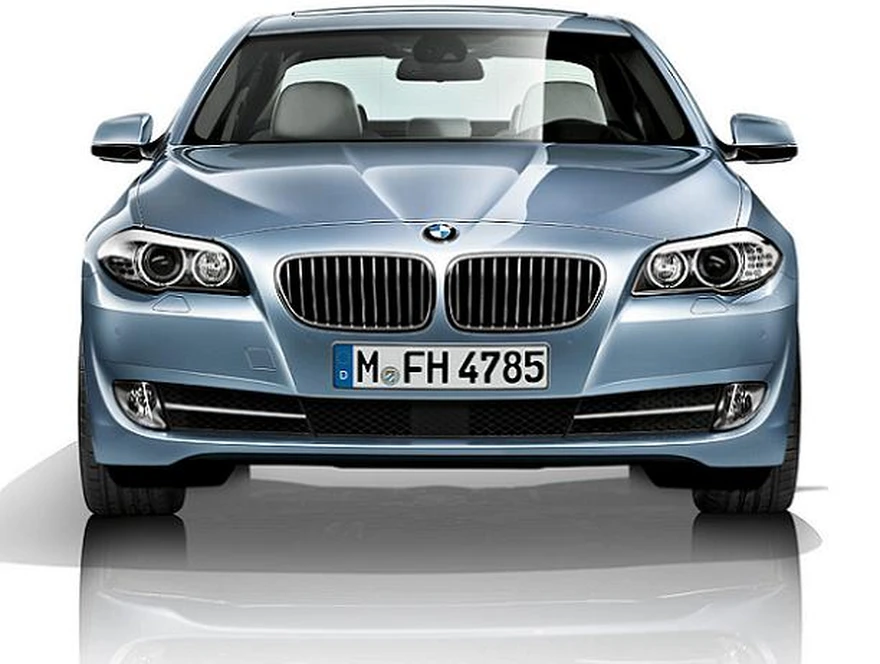 BMW lanza un modelo de vehí­culo que se conduce solo