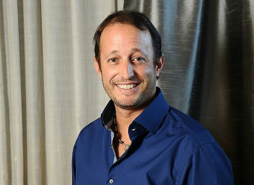 Lejos de Miami, Martí­n Insaurralde viajará a Ingeniero Budge junto a Scioli