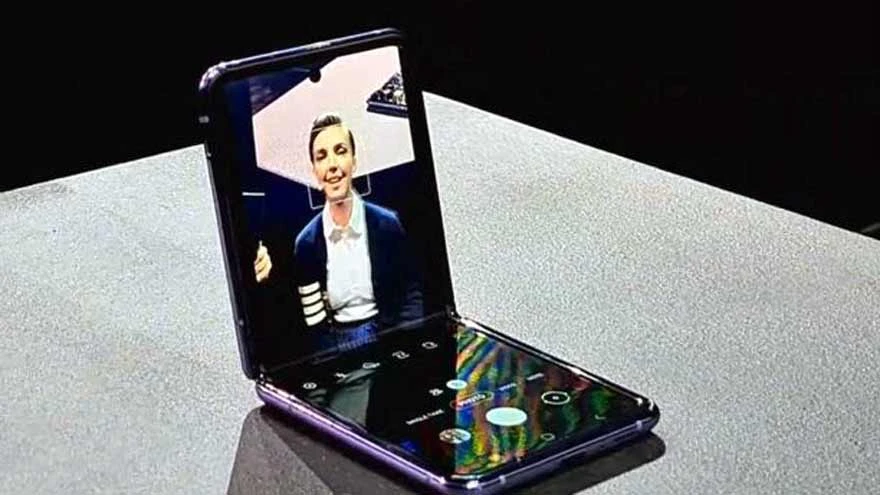 GALAXY Z FLIP: llega a la Argentina el celular plegable de SAMSUNG
