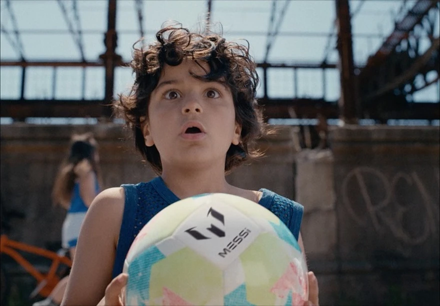 Llega la nueva PELOTA YPF MESSI a todas las estaciones del país