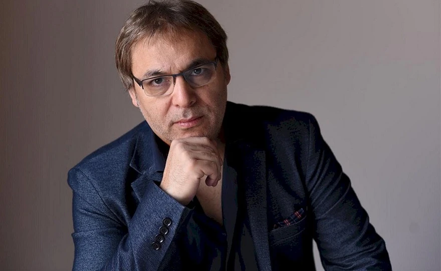 Conversación de Carlos Mazalán con Gabriel Rolón