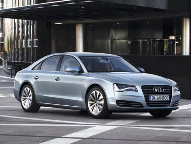 Presentan una versión hí­brida del Audi A8