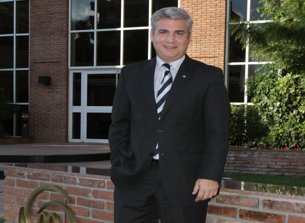 Alejandro Yapur, de "crew" a Presidente Divisional para la Región Sur ...