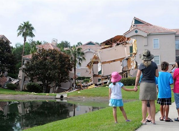 EE.UU.: las impactantes imágenes del derrumbe de un edificio cerca de ...