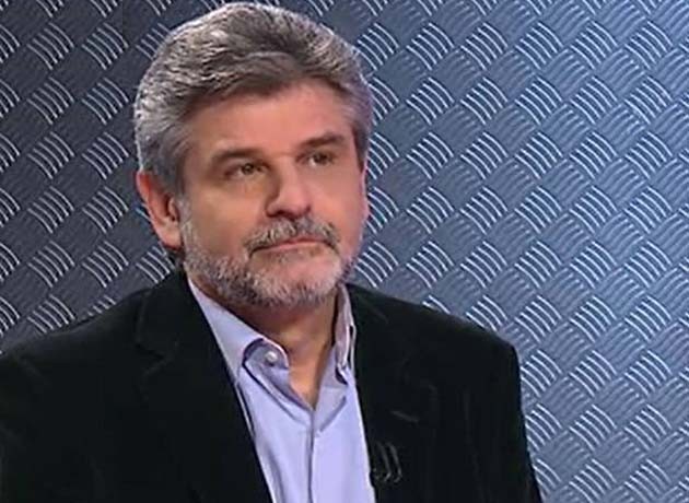 Crean por decreto una "Secretarí­a de Malvinas" y designan a Daniel Filmus