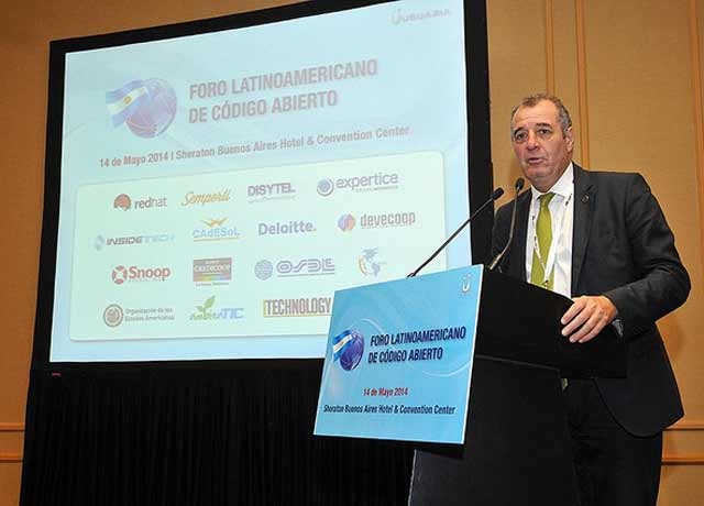 Empresarios y académicos debaten en Buenos Aires sobre código abierto